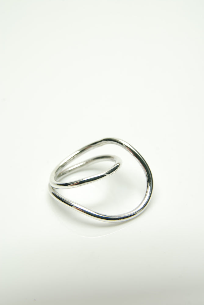 Minimal Wreathe Ring by Orr